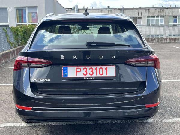 Black Skoda Octavia 2023 in Vilnius, with an engine capacity of 0.00 L and mileage of 299 thousand km for 9997 €, photo 4 on AUTOMOTO.COM.LV