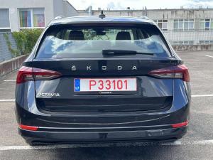 Black Skoda Octavia 2023 in Vilnius, with an engine capacity of 0.00 L and mileage of 299 thousand km for 9997 €, photo 5 on AUTOMOTO.COM.LV