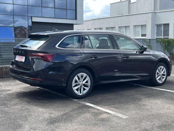 Black Skoda Octavia 2023 in Vilnius, with an engine capacity of 0.00 L and mileage of 299 thousand km for 9997 €, photo 5 on AUTOMOTO.COM.LV