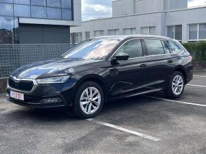 Black Skoda Octavia 2023 in Vilnius, with an engine capacity of 0.00 L and mileage of 299 thousand km for 9997 €, photo 7 on AUTOMOTO.COM.LV