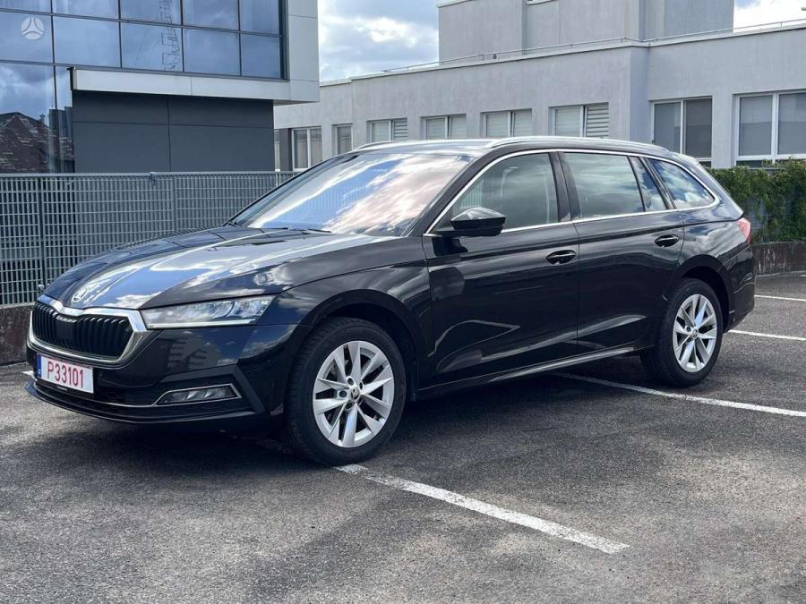 Black Skoda Octavia 2023 in Vilnius, with an engine capacity of 0.00 L and mileage of 299 thousand km for 9997 €, photo 7 on AUTOMOTO.COM.LV