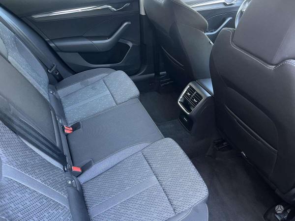 Black Skoda Octavia 2023 in Vilnius, with an engine capacity of 0.00 L and mileage of 299 thousand km for 9997 €, photo 10 on AUTOMOTO.COM.LV