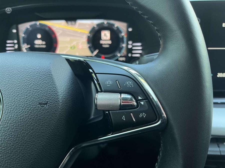 Black Skoda Octavia 2023 in Vilnius, with an engine capacity of 0.00 L and mileage of 299 thousand km for 9997 €, photo 18 on AUTOMOTO.COM.LV