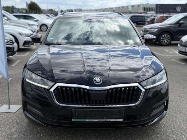 Black Skoda Octavia 2023 in Vilnius, with an engine capacity of 0.00 L and mileage of 216 thousand km for 13999 €, photo 9 on AUTOMOTO.COM.LV