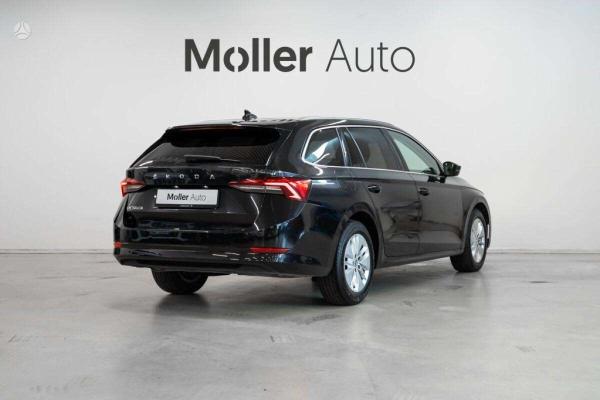 Black Skoda Octavia 2023 in Vilnius, with an engine capacity of 2.00 L and mileage of 156 thousand km for 16900 €, photo 3 on AUTOMOTO.COM.LV