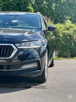 Melns Skoda Octavia 2023 Viļņa, ar dzinēja tilpumu 2.00 L un nobraukumu 80 tūkst. km par 19900 €, foto 4 vietnē AUTOMOTO.COM.LV