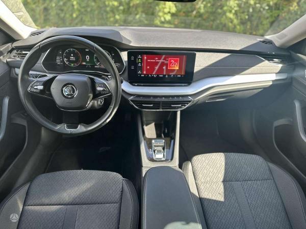 Black Skoda Octavia 2023 in Vilnius, with an engine capacity of 2.00 L and mileage of 80 thousand km for 19900 €, photo 5 on AUTOMOTO.COM.LV