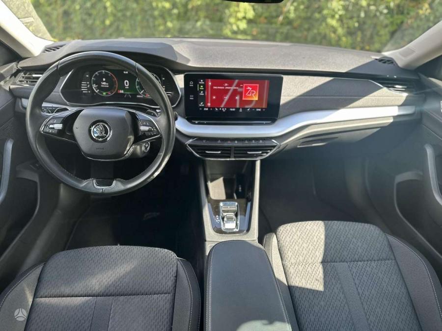 Melns Skoda Octavia 2023 Viļņa, ar dzinēja tilpumu 2.00 L un nobraukumu 80 tūkst. km par 19900 €, foto 6 vietnē AUTOMOTO.COM.LV