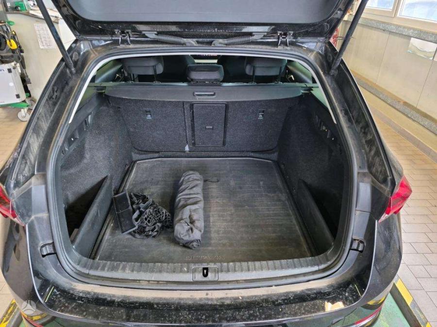 Black Skoda Octavia 2023 in Vilnius, with an engine capacity of 1.50 L and mileage of 163 thousand km for 16400 €, photo 11 on AUTOMOTO.COM.LV
