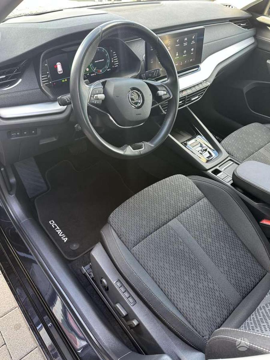 Melns Skoda Octavia 2023 Klaipėda, ar dzinēja tilpumu 1.97 L un nobraukumu 186 tūkst. km par 16800 €, foto 12 vietnē AUTOMOTO.COM.LV