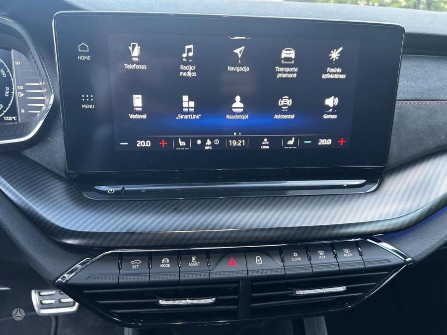 Black Skoda Octavia 2023 in Vilnius, with an engine capacity of 2.00 L and mileage of 168 thousand km for 20800 €, photo 15 on AUTOMOTO.COM.LV