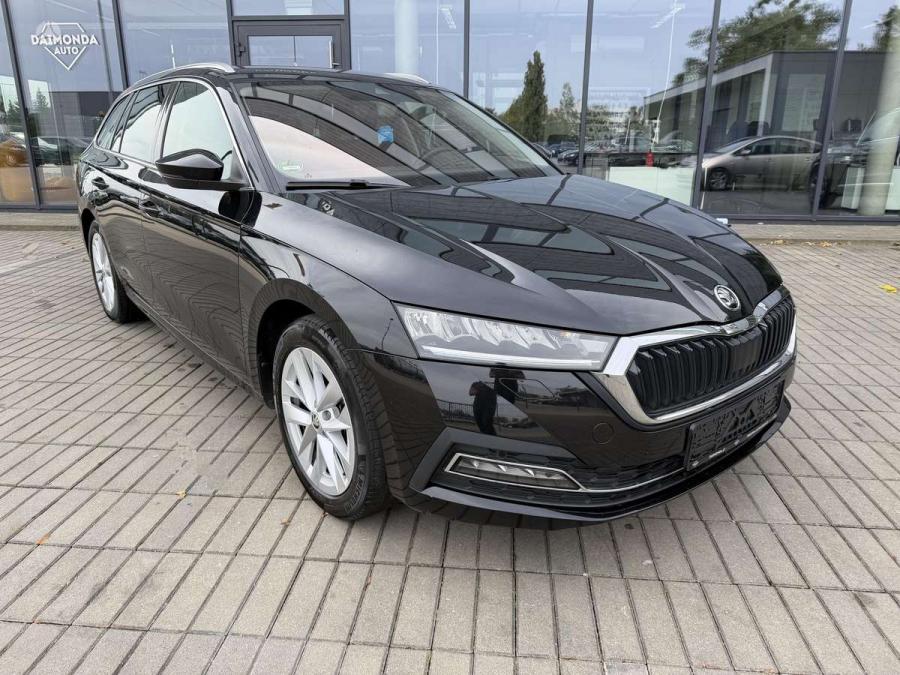 Black Skoda Octavia 2023 in Kaunas, with an engine capacity of 1.50 L and mileage of 189 thousand km for 15900 €, photo 3 on AUTOMOTO.COM.LV