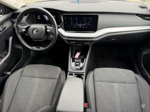 Black Skoda Octavia 2023 in Kaunas, with an engine capacity of 1.50 L and mileage of 189 thousand km for 15900 €, photo 11 on AUTOMOTO.COM.LV