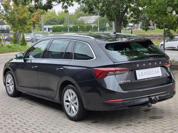 Black Skoda Octavia 2023 in Vilnius, with an engine capacity of 1.97 L and mileage of 135 thousand km for 18300 €, photo 5 on AUTOMOTO.COM.LV