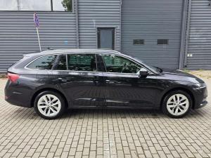 Black Skoda Octavia 2023 in Vilnius, with an engine capacity of 1.97 L and mileage of 135 thousand km for 18300 €, photo 9 on AUTOMOTO.COM.LV