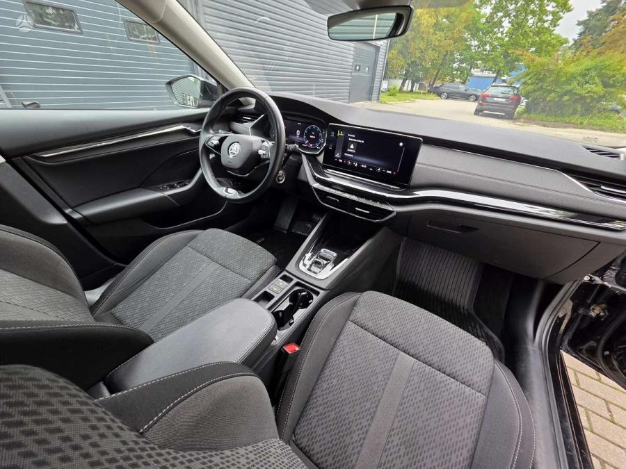 Black Skoda Octavia 2023 in Vilnius, with an engine capacity of 1.97 L and mileage of 135 thousand km for 18300 €, photo 10 on AUTOMOTO.COM.LV