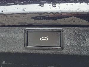 Black Skoda Octavia 2023 in Vilnius, with an engine capacity of 1.97 L and mileage of 135 thousand km for 18300 €, photo 17 on AUTOMOTO.COM.LV
