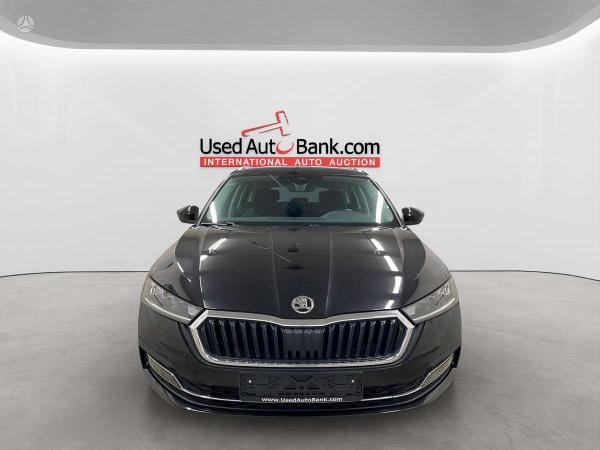 Melns Skoda Octavia 2023 Marijampole, ar dzinēja tilpumu 1.00 L un nobraukumu 212 tūkst. km par 11495 €, foto 3 vietnē AUTOMOTO.COM.LV