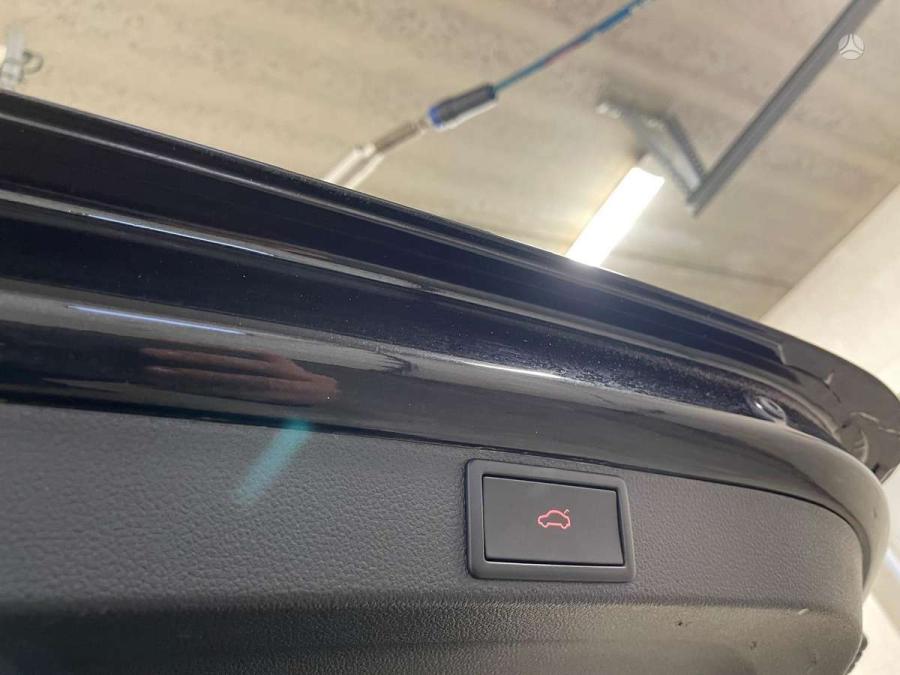 Black Skoda Octavia 2023 in Marijampole, with an engine capacity of 1.00 L and mileage of 212 thousand km for 11495 €, photo 15 on AUTOMOTO.COM.LV