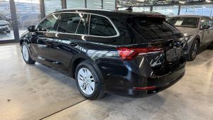 Melns Skoda Octavia 2023 Rīga, ar dzinēja tilpumu 2.00 L un nobraukumu 129 tūkst. km par 13900 €, foto 3 vietnē AUTOMOTO.COM.LV