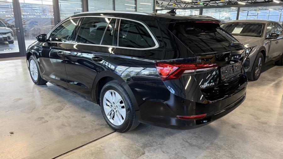 Melns Skoda Octavia 2023 Rīga, ar dzinēja tilpumu 2.00 L un nobraukumu 129 tūkst. km par 13900 €, foto 3 vietnē AUTOMOTO.COM.LV