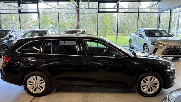 Melns Skoda Octavia 2023 Rīga, ar dzinēja tilpumu 2.00 L un nobraukumu 129 tūkst. km par 13900 €, foto 6 vietnē AUTOMOTO.COM.LV