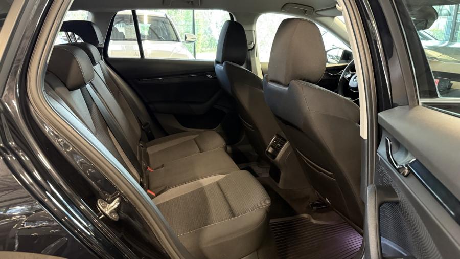 Melns Skoda Octavia 2023 Rīga, ar dzinēja tilpumu 2.00 L un nobraukumu 129 tūkst. km par 13900 €, foto 15 vietnē AUTOMOTO.COM.LV