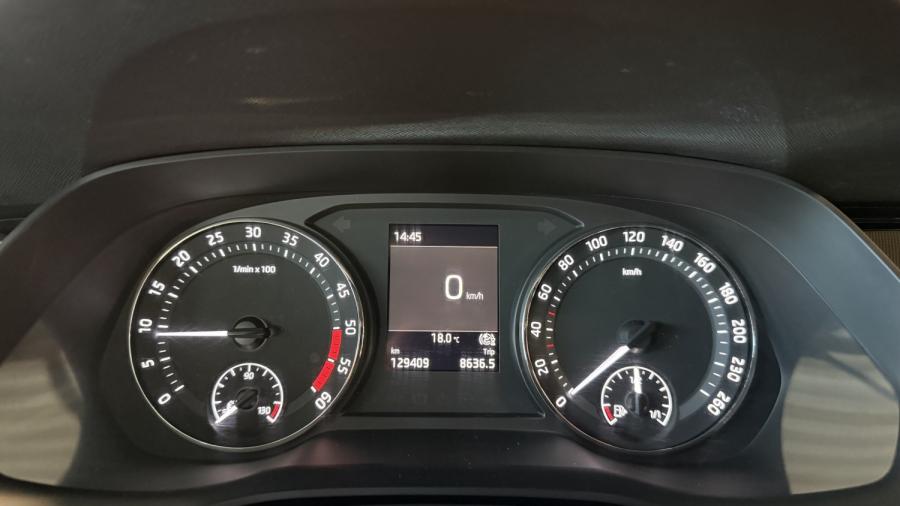 Melns Skoda Octavia 2023 Rīga, ar dzinēja tilpumu 2.00 L un nobraukumu 129 tūkst. km par 13900 €, foto 20 vietnē AUTOMOTO.COM.LV
