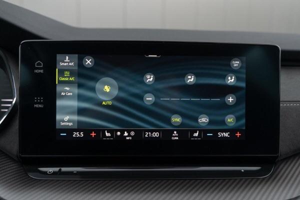 Melns Skoda Octavia 2023 Viļņa, ar dzinēja tilpumu 2.00 L un nobraukumu 149 tūkst. km par 24850 €, foto 10 vietnē AUTOMOTO.COM.LV