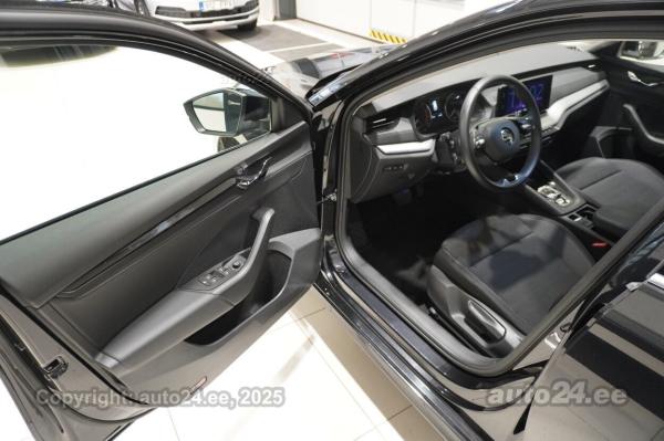 Black Skoda Octavia 2024 in Tallinn, with an engine capacity of 1.00 L and mileage of 21 thousand km for 22900 €, photo 11 on AUTOMOTO.COM.LV
