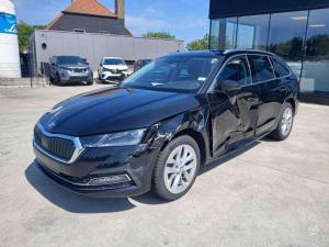 Black Skoda Octavia 2024 in Vilnius, with an engine capacity of 1.50 L and mileage of 90 thousand km for 15800 €, photo 6 on AUTOMOTO.COM.LV