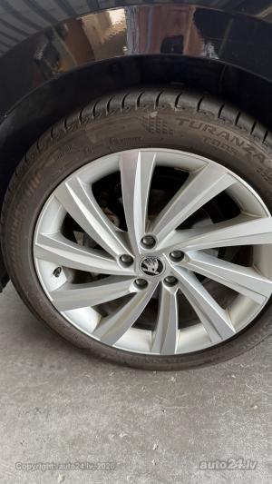 Melns Skoda Octavia 2024 Tallina, ar dzinēja tilpumu 1.50 L un nobraukumu 53 tūkst. km par 22900 €, foto 15 vietnē AUTOMOTO.COM.LV