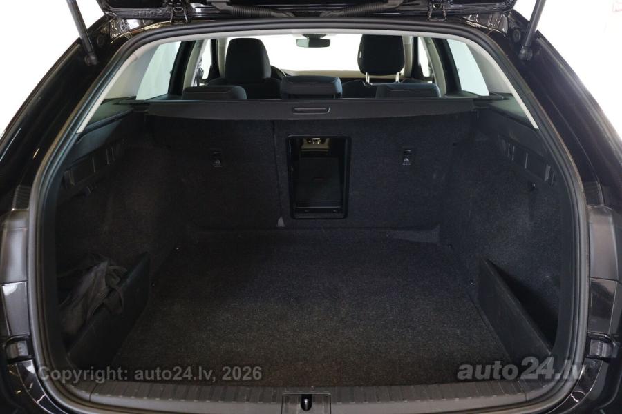 Black Skoda Octavia 2024 in Tallinn, with an engine capacity of 1.00 L and mileage of 71 thousand km for 19990 €, photo 11 on AUTOMOTO.COM.LV
