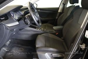 Black Skoda Octavia 2024 in Tallinn, with an engine capacity of 1.00 L and mileage of 71 thousand km for 19990 €, photo 12 on AUTOMOTO.COM.LV