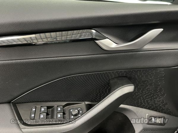Black Skoda Octavia 2024 in Tallinn, with an engine capacity of 2.00 L and mileage of 30 thousand km for 26900 €, photo 8 on AUTOMOTO.COM.LV