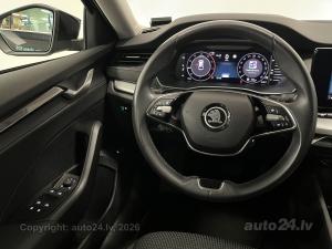 Черный Шкода Октавия 2024 в Таллин, объемом двигателя 2.00 л и пробегом 30 тыс. км за 26900 €, фото 11 на AUTOMOTO.COM.LV