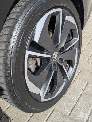 Black Skoda Octavia 2024 in Ramuciai, with an engine capacity of 2.00 L and mileage of 87 thousand km for 24950 €, photo 16 on AUTOMOTO.COM.LV
