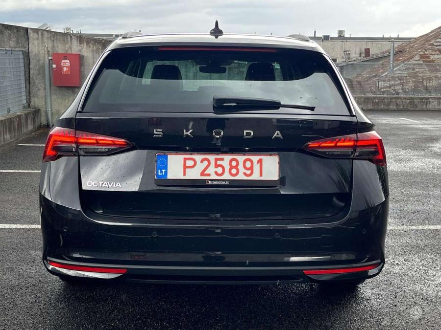 Черный Шкода Октавия 2024 в Вильнюс, объемом двигателя 1.97 л и пробегом 208 тыс. км за 16990 €, фото 6 на AUTOMOTO.COM.LV