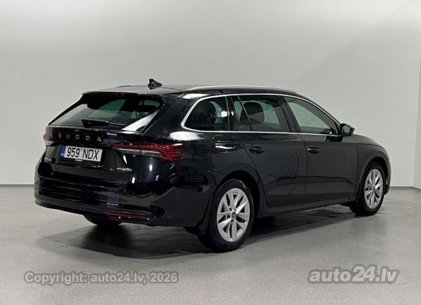 Black Skoda Octavia 2025 in Tallinn, with an engine capacity of 1.50 L and mileage of 29 thousand km for 27490 €, photo 3 on AUTOMOTO.COM.LV