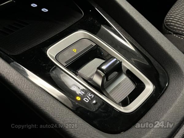 Black Skoda Octavia 2025 in Tallinn, with an engine capacity of 1.50 L and mileage of 29 thousand km for 27490 €, photo 6 on AUTOMOTO.COM.LV