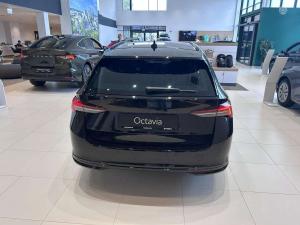 Melns Skoda Octavia 2026 Viļņa, ar dzinēja tilpumu 1.97 L un nobraukumu 0 tūkst. km par 36890 €, foto 4 vietnē AUTOMOTO.COM.LV