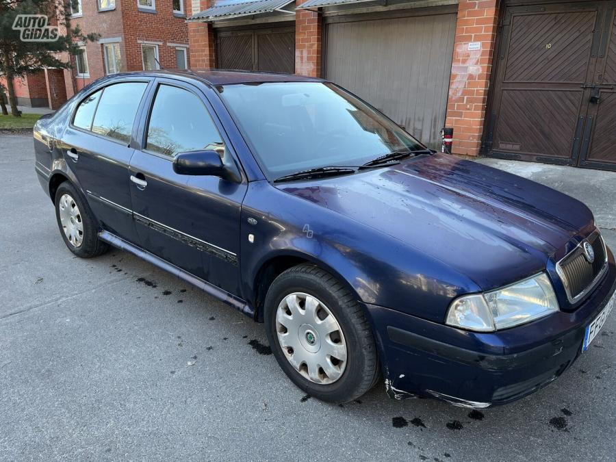 Blue Skoda Octavia 2003 in Vilnius, with an engine capacity of 1.90 L and mileage of 184 thousand km for 1000 €, photo 3 on AUTOMOTO.COM.LV