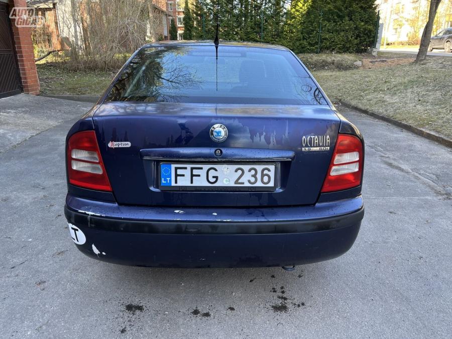 Blue Skoda Octavia 2003 in Vilnius, with an engine capacity of 1.90 L and mileage of 184 thousand km for 1000 €, photo 5 on AUTOMOTO.COM.LV
