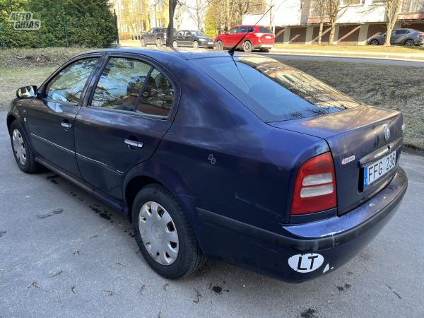 Blue Skoda Octavia 2003 in Vilnius, with an engine capacity of 1.90 L and mileage of 184 thousand km for 1000 €, photo 5 on AUTOMOTO.COM.LV