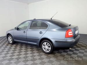 Zils Skoda Octavia 2005 Tallina, ar dzinēja tilpumu 1.60 L un nobraukumu 276 tūkst. km par 1399 €, foto 4 vietnē AUTOMOTO.COM.LV