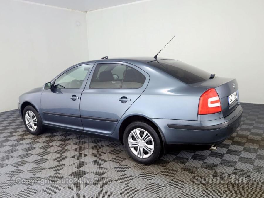 Zils Skoda Octavia 2005 Tallina, ar dzinēja tilpumu 1.60 L un nobraukumu 276 tūkst. km par 1399 €, foto 4 vietnē AUTOMOTO.COM.LV