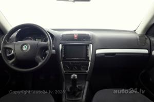 Zils Skoda Octavia 2005 Tallina, ar dzinēja tilpumu 1.60 L un nobraukumu 276 tūkst. km par 1399 €, foto 5 vietnē AUTOMOTO.COM.LV