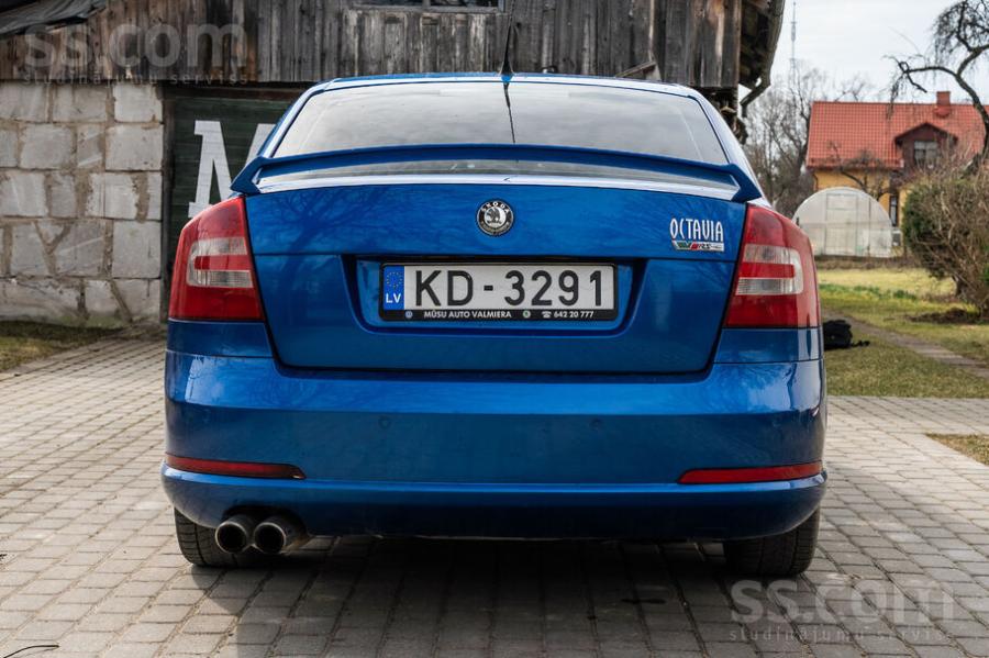 Blue Skoda Octavia 2006 in Valmiera, with an engine capacity of 2.00 L and mileage of 327 thousand km for 2390 €, photo 6 on AUTOMOTO.COM.LV