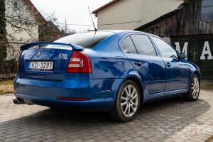 Blue Skoda Octavia 2006 in Valmiera, with an engine capacity of 2.00 L and mileage of 327 thousand km for 2390 €, photo 7 on AUTOMOTO.COM.LV