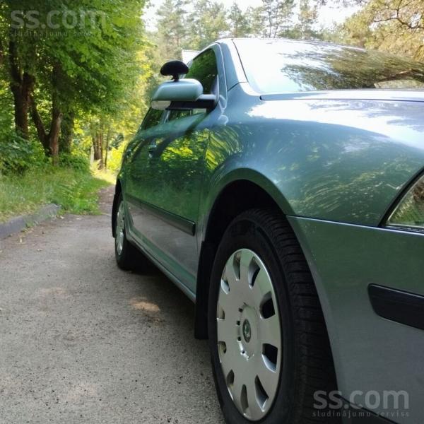 Zils Skoda Octavia 2006 Rīga, ar dzinēja tilpumu 2.00 L un nobraukumu 179 tūkst. km par 2200 €, foto 4 vietnē AUTOMOTO.COM.LV